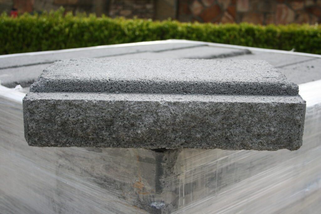 Single Gray Allan Block Wall Cap