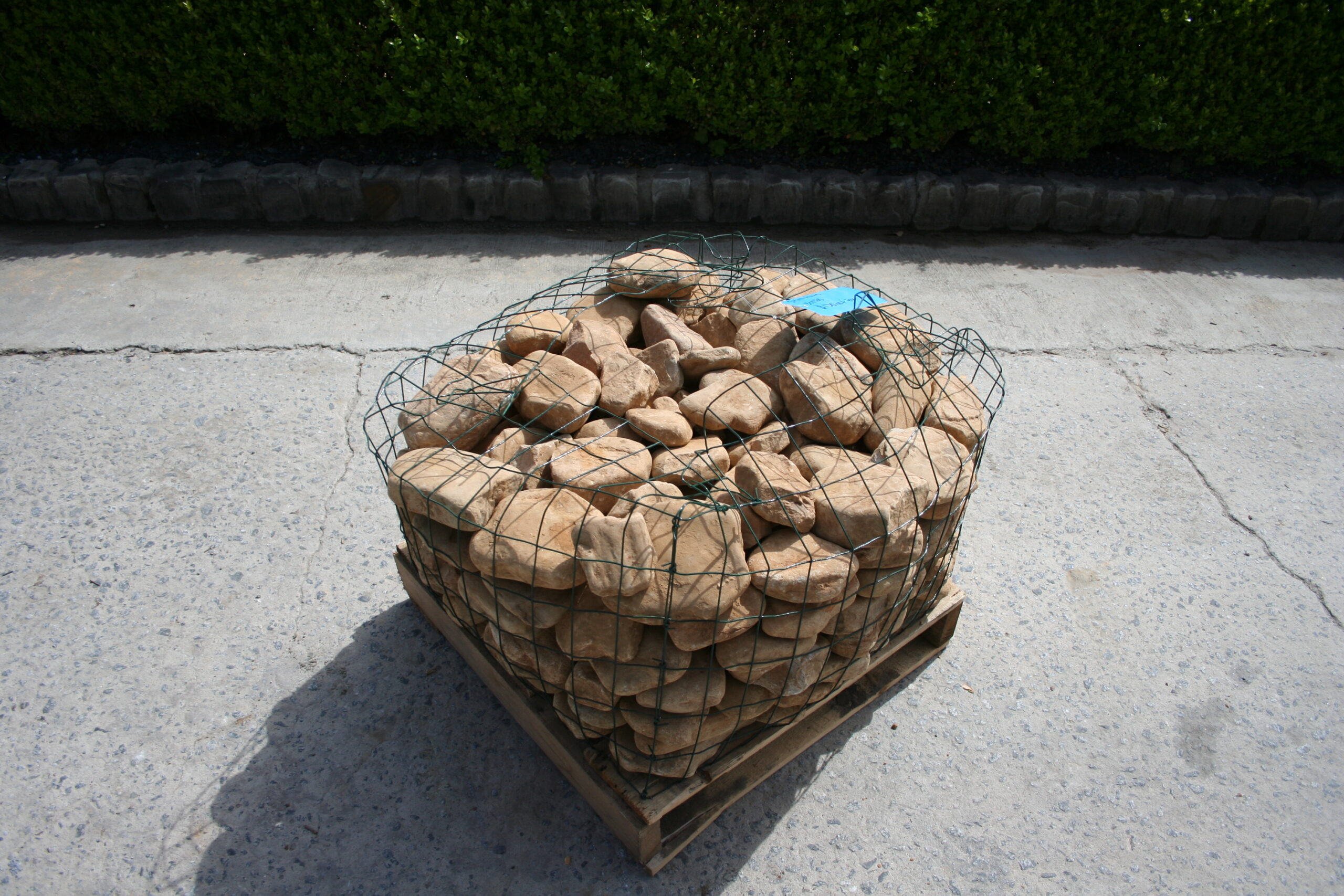 Bulk River Rock Small Flats | Mini Pallet