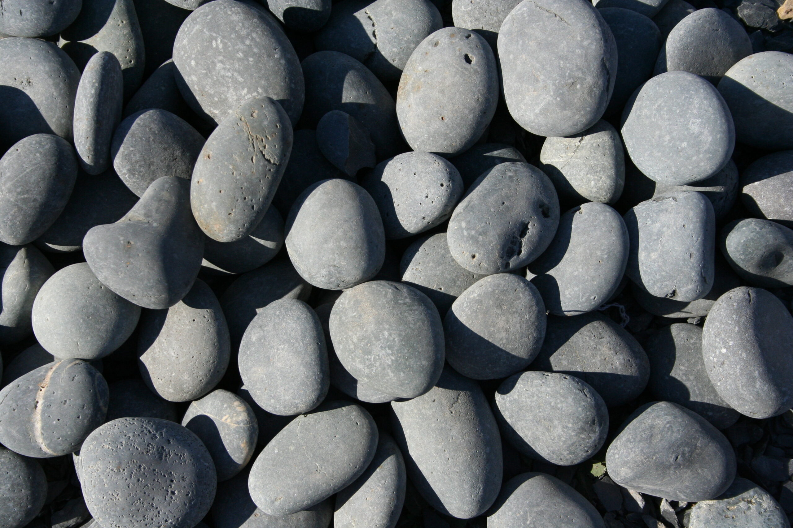 2”-3 Mexican beach Rock Pallet
