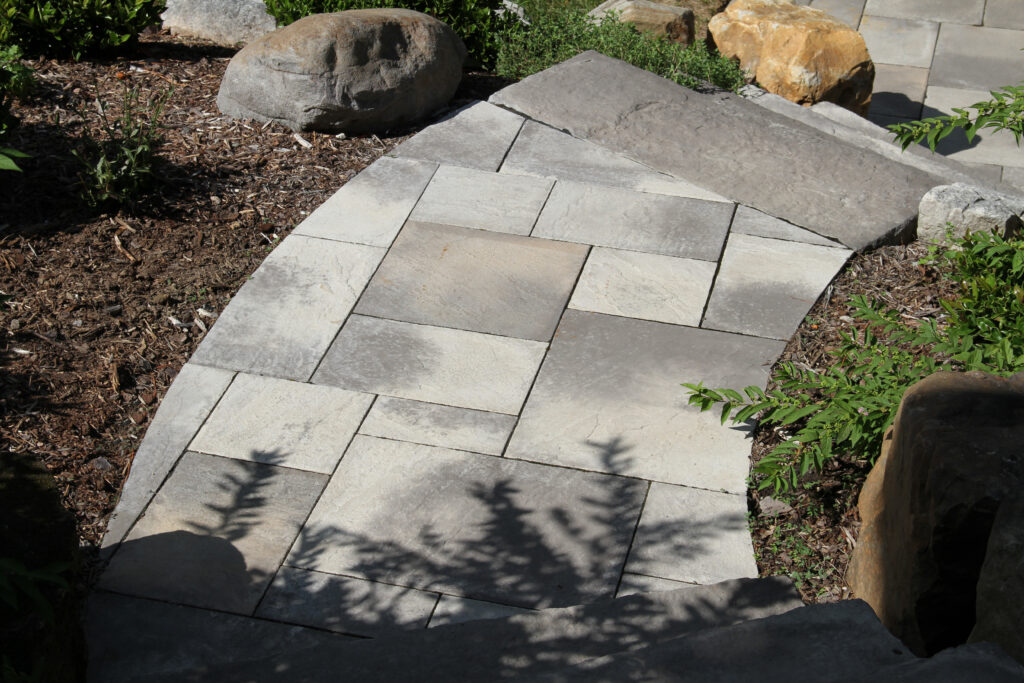 Dimensional Flagstone, Moon - Georgia Landscape Supply